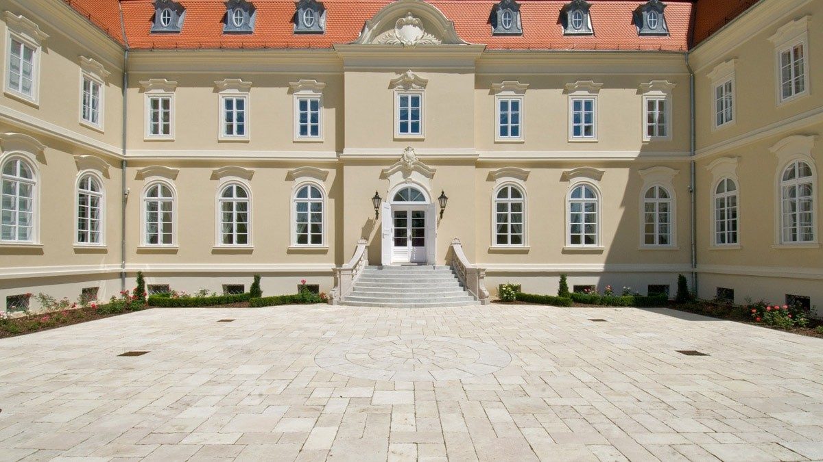 Semmelrock térburkolat - Wienerberger Magyarország